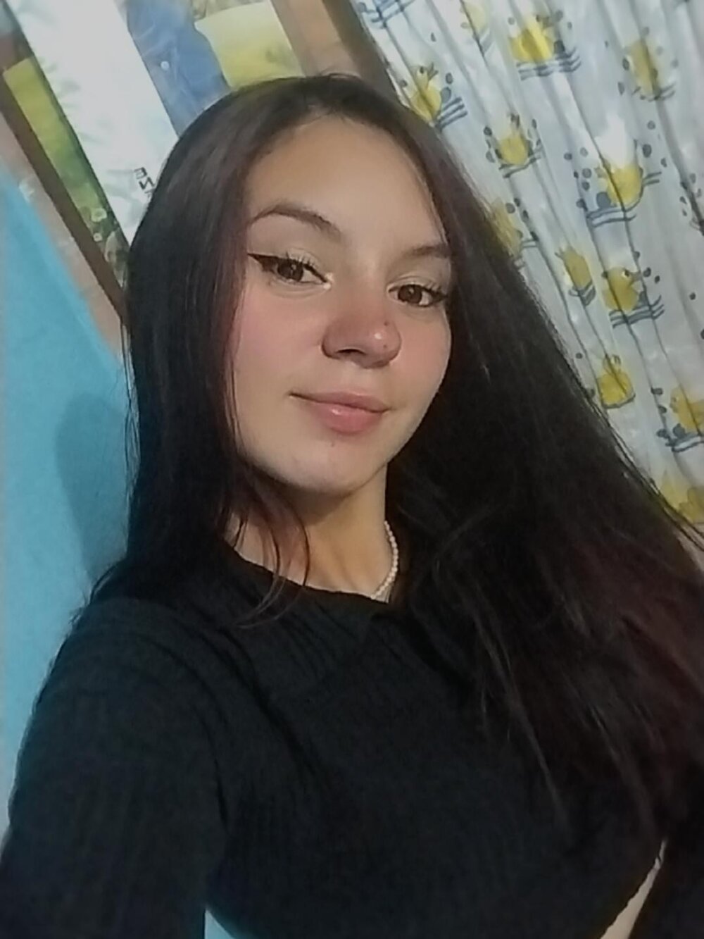 Heny_Ran Cam Model Profile | Stripchat