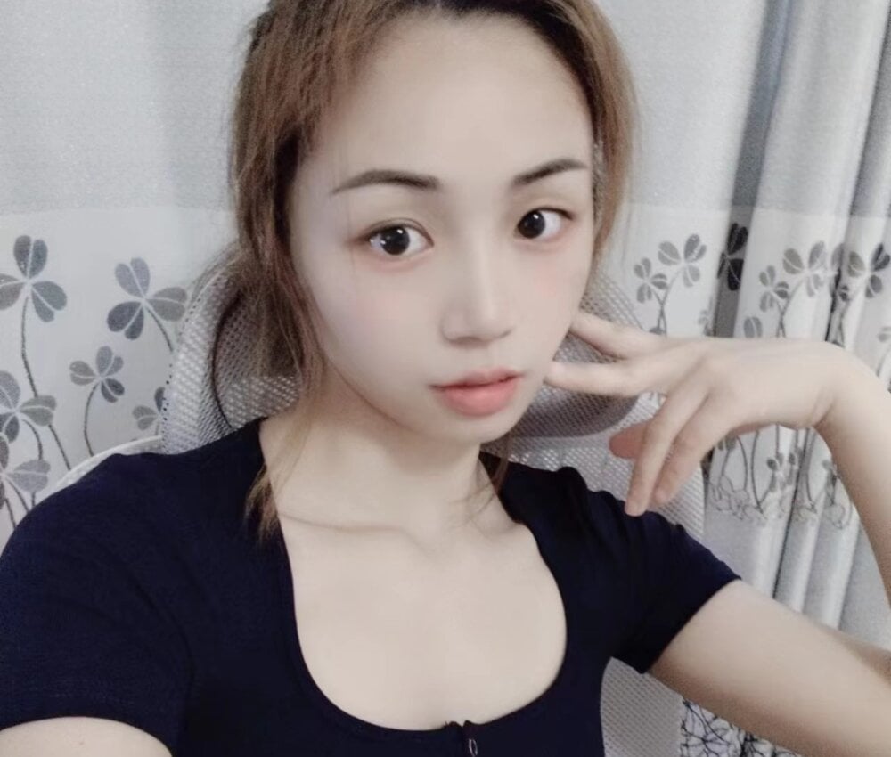 XIAO-XUE-主播：免费直播性爱表演和聊天 | Stripchat