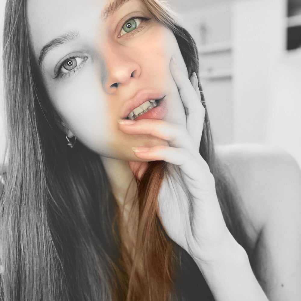 Marley_sanchez Ücretsiz Canlı Web Kamerası Şovu ve XXX | xHamsterLive