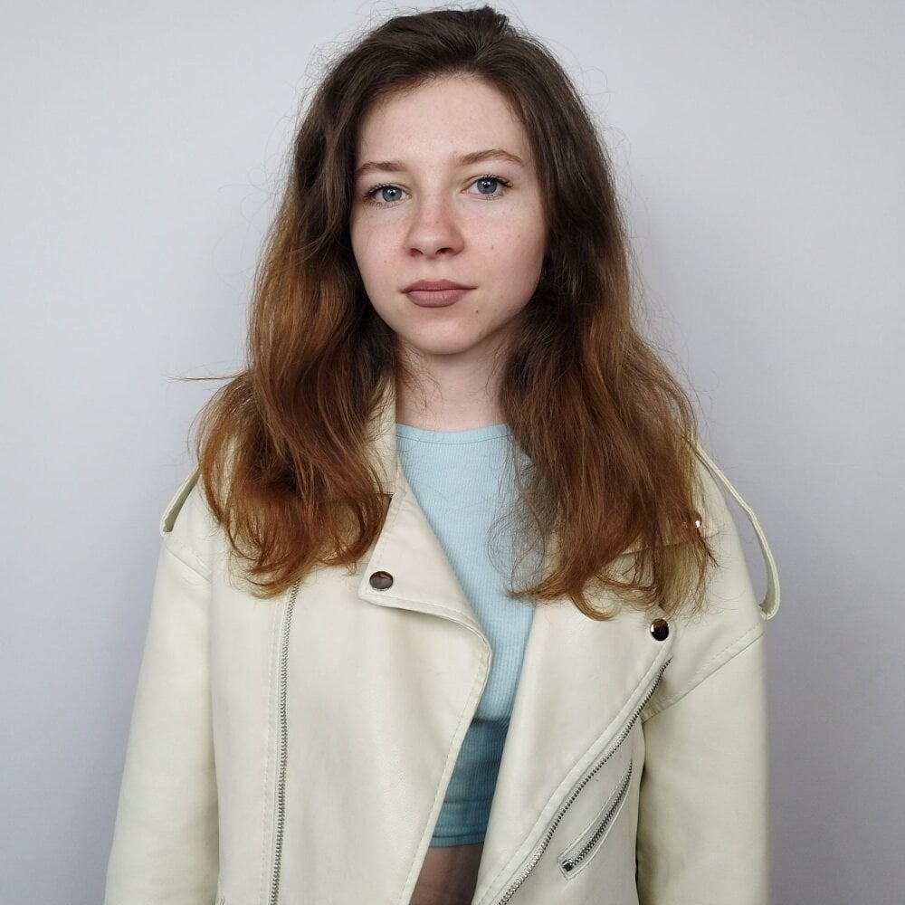 LornaRoberts Cam Model Profile | Stripchat