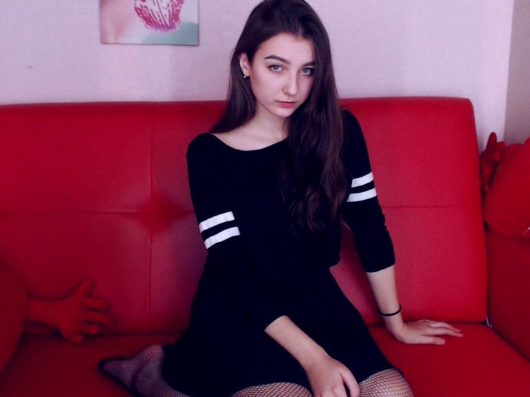 Show modela Vikki_M na kameri: besplatni seks show i chat | Stripchat