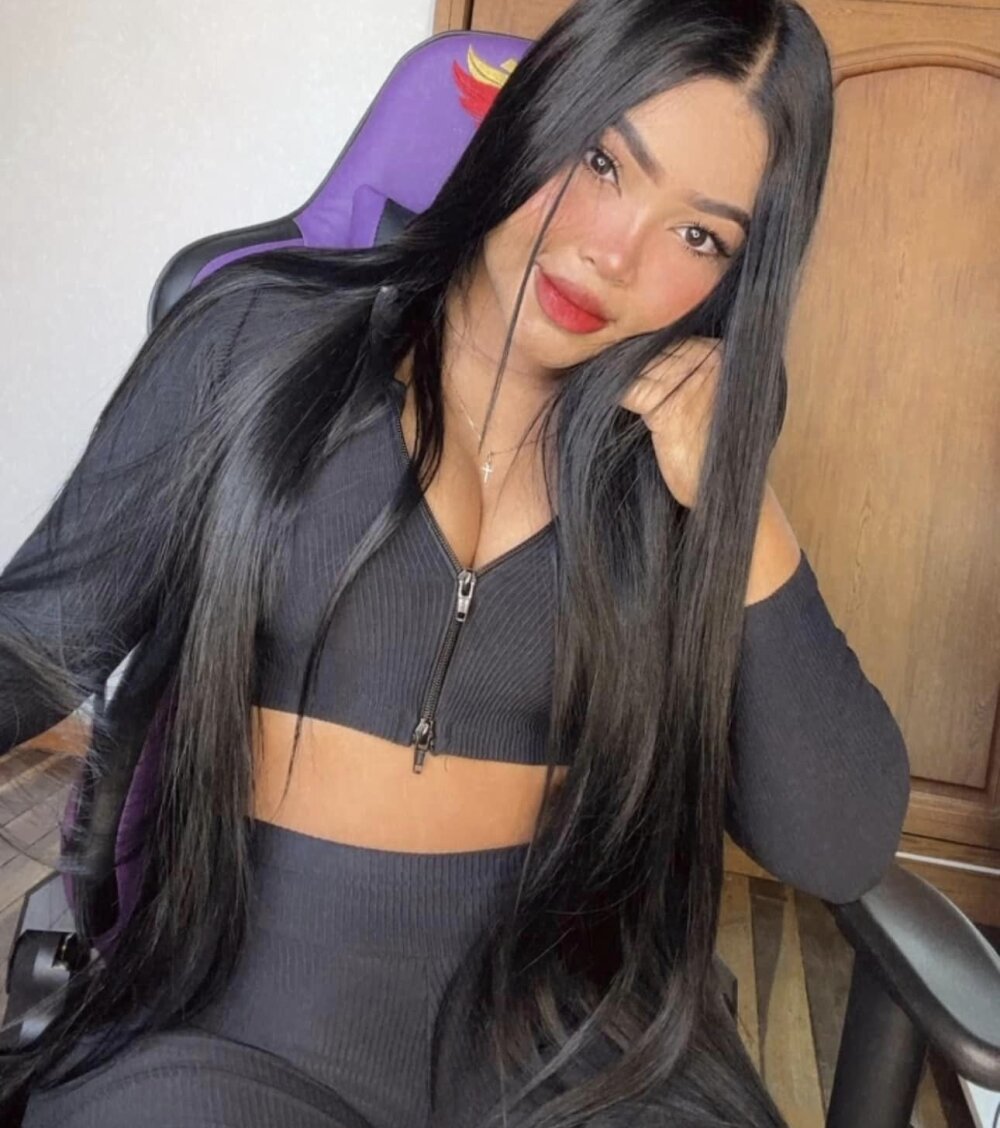 Pau_jaramillo Cam Model: Free Live Sex Show & Chat | Stripchat