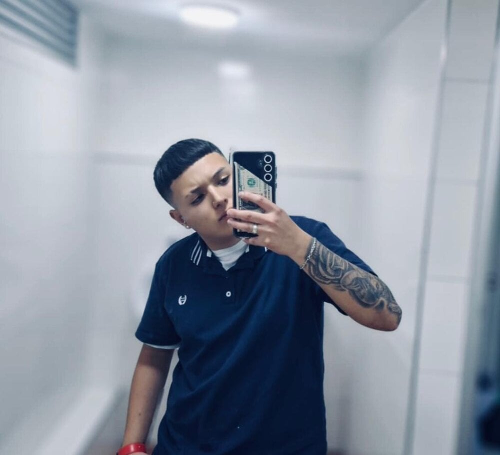 موديل الكاميرا Hera_n_zeus: دردشة وعرض جنس مجاني | Stripchat