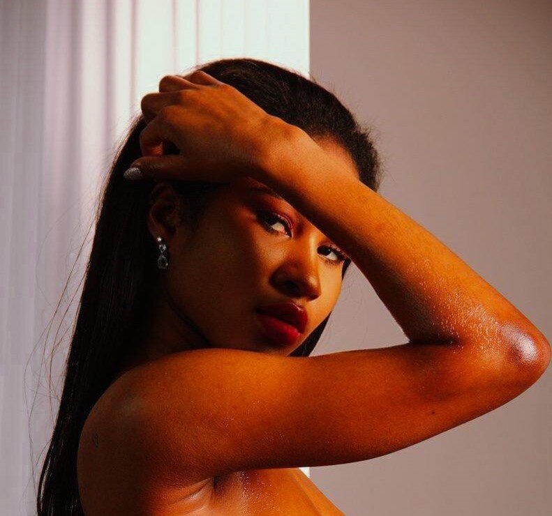 Modelo Webcam Kendall_Wood: Chat & Show de Sexo en Vivo | Stripchat