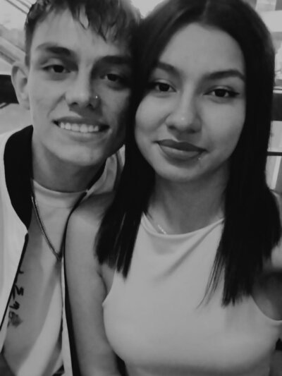 Modelo Webcam Lucy_and_dave: Chat & Show de Sexo en Vivo | Stripchat