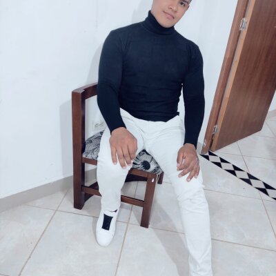 Daniel_clover Webcam Model Profile | xHamsterLive