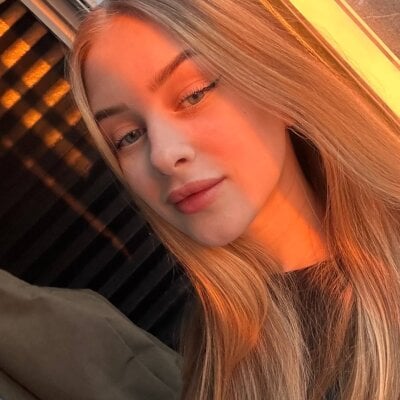 soft_babe webcam Videos Download - Page1 - Stripchat Webcam Girl