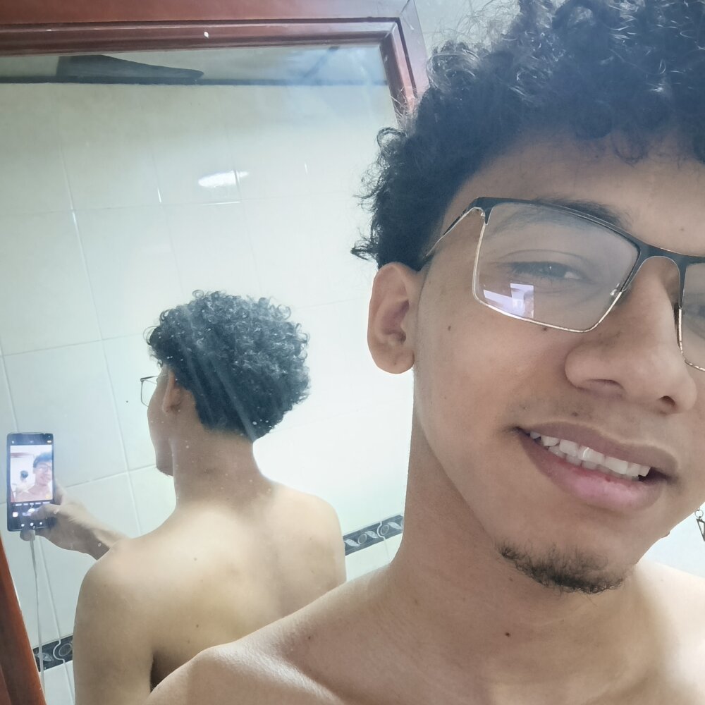 luke_ackerman, 21 ans | Live Cam sur StripZone