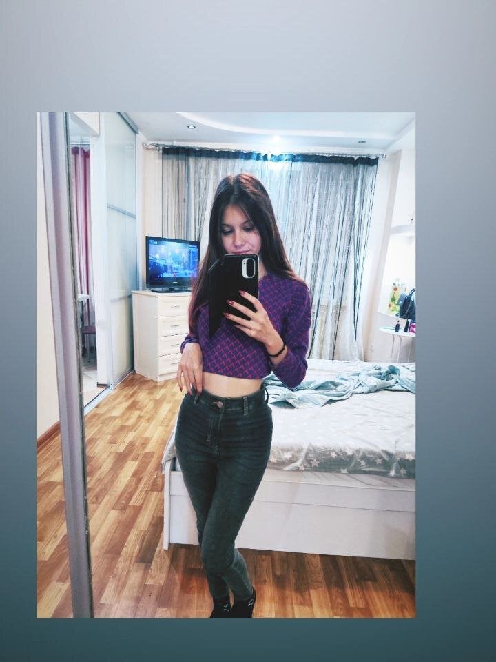 Kisss_kris Cam Model Profile | Stripchat