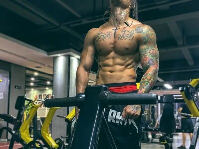 Julito_world1主播：免费直播性爱表演和聊天 | Stripchat