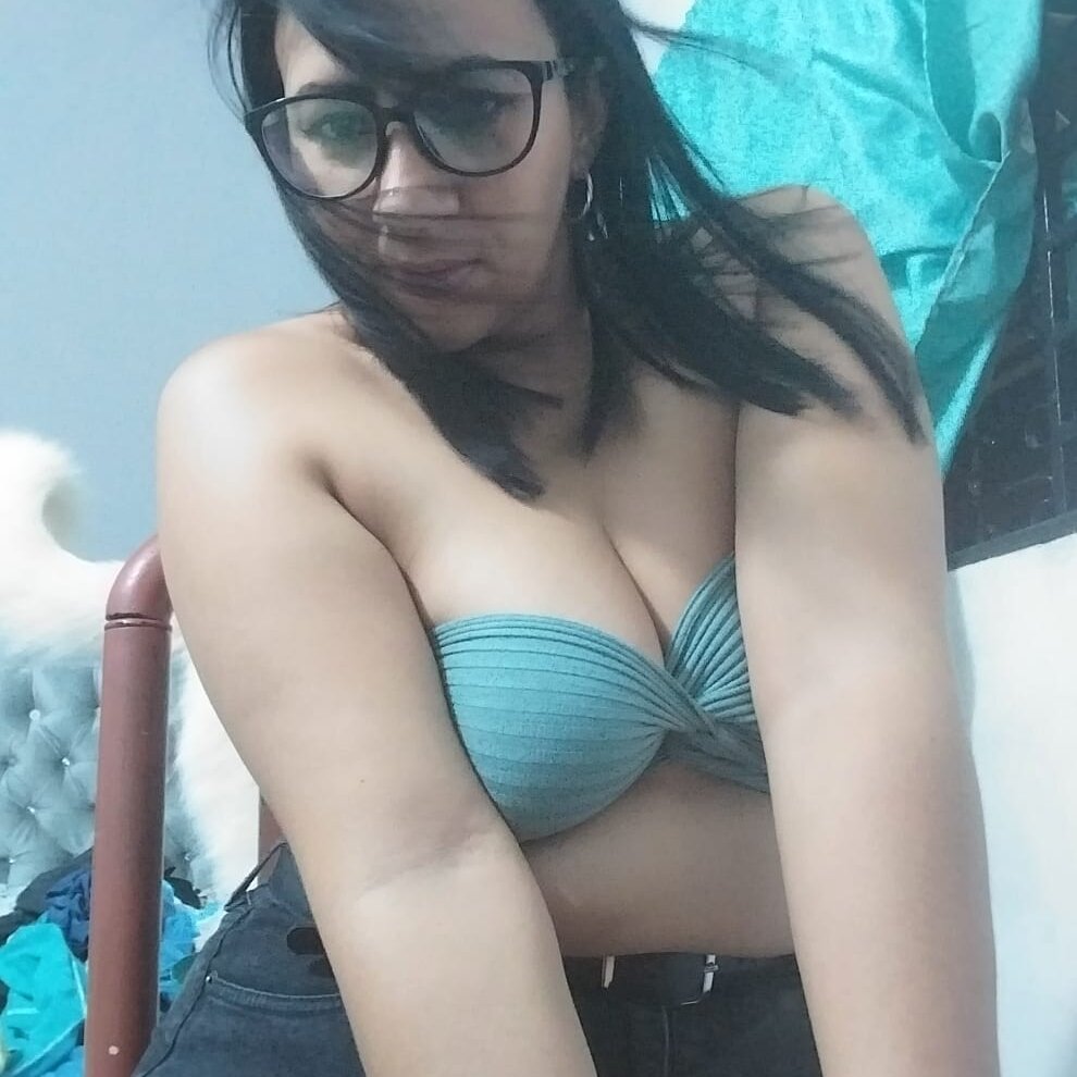 Show Webcam de Sofia18_squirtig | Spankbang Live