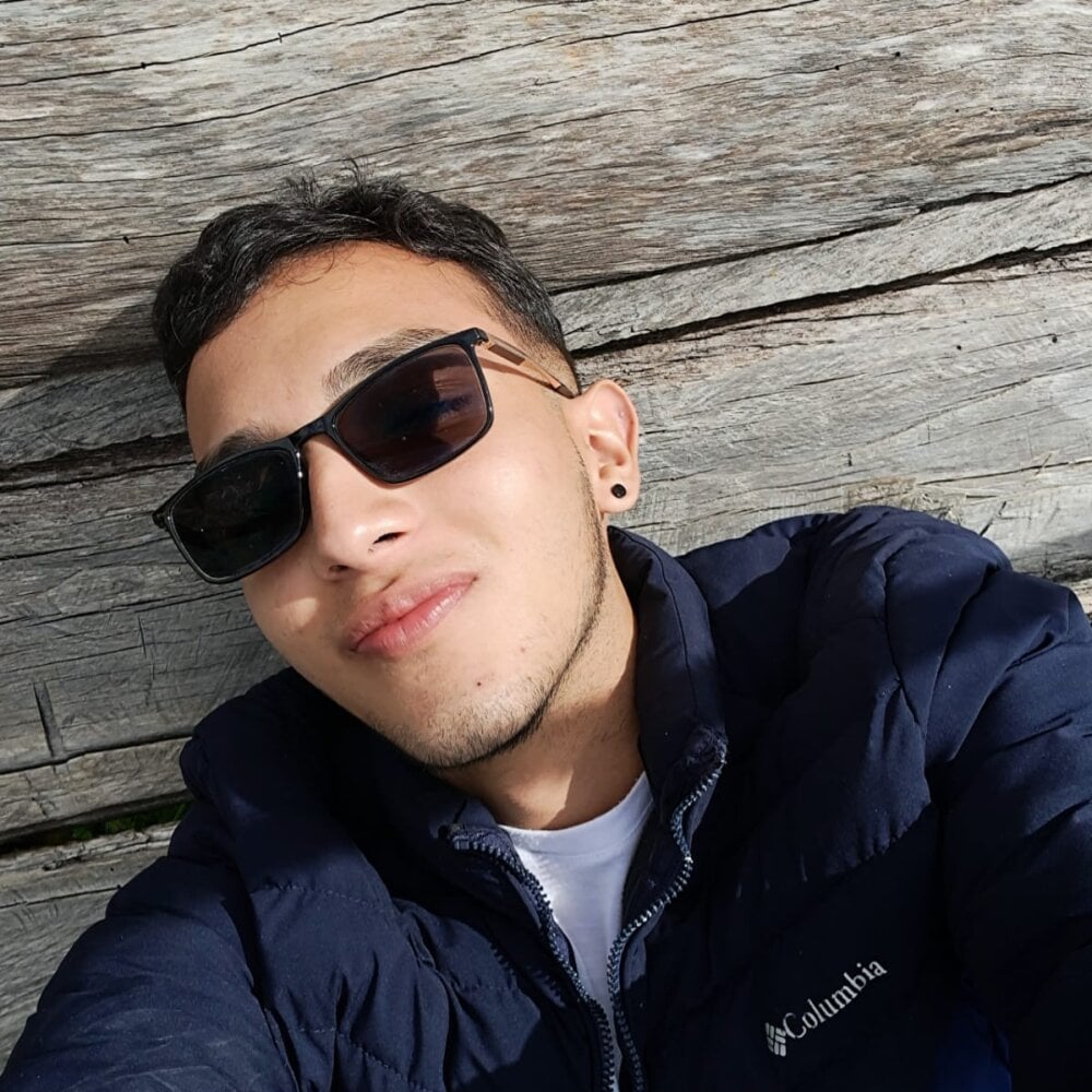 Samuel_guzman_主播：免费直播性爱表演和聊天 | Stripchat