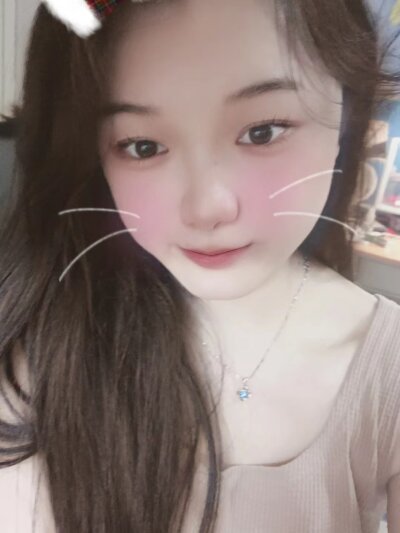 Yoyo Stripchat Webcam Model Profile And Free Live Sex Show