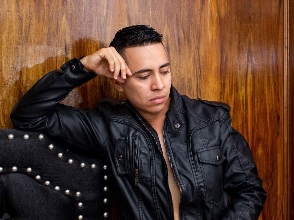 _mikell_williams_主播：免费直播性爱表演和聊天 | Stripchat