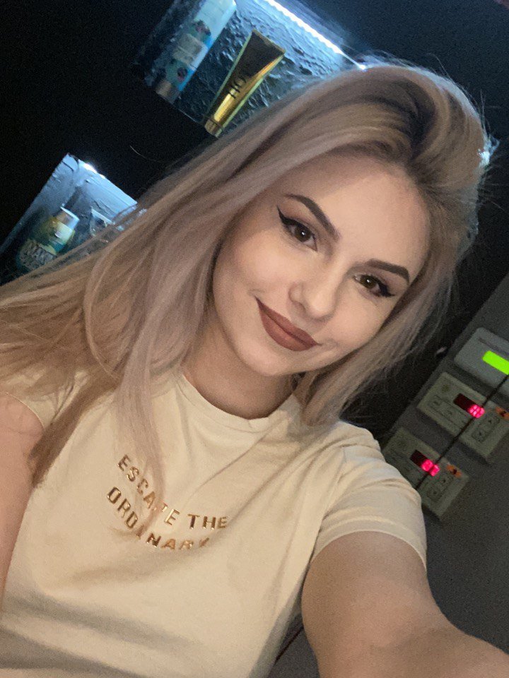 Candy_baby_主播：免费直播性爱表演和聊天 | Stripchat