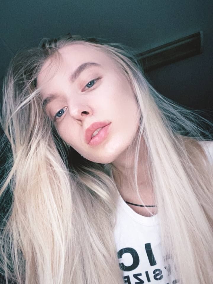 Emily__sherman主播：免费直播性爱表演和聊天 | Stripchat