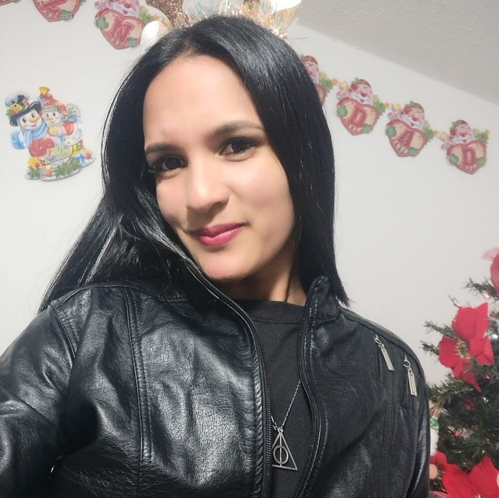 Kristen Mills Webcam Show Superchatlive