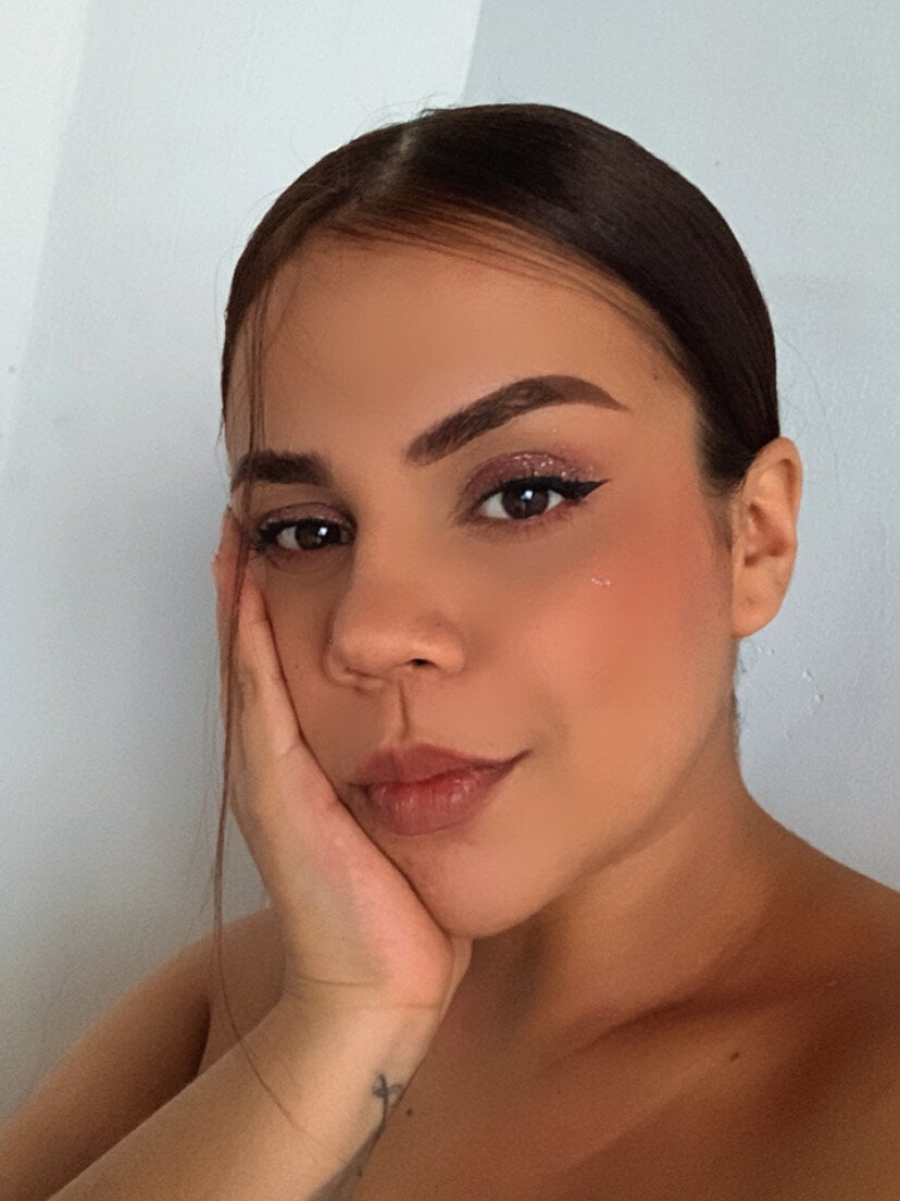 Modelo Webcam Ateneared: Chat & Show de Sexo en Vivo Gratis | Stripchat