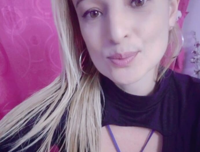 Nefertitisex Cammodell Gratis Livesexshow And Chatt Stripchat