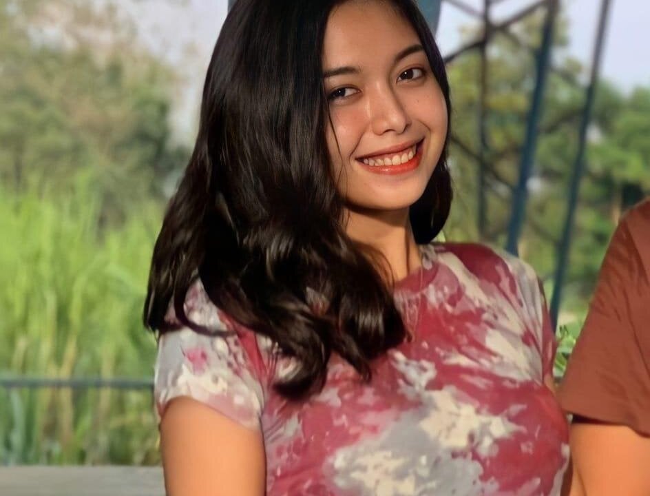 Sassymarylou Cam Model Profile | Stripchat