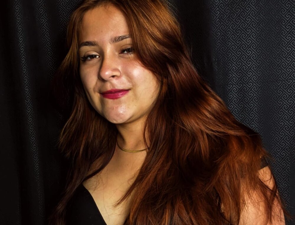 Modelo Webcam Pretty Celeste Chat And Show De Sexo En Vivo Stripchat