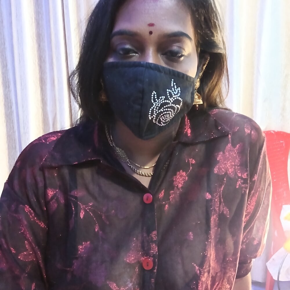 Madhu Loves You Cam Model Free Live Sex Show And Chat Stripchat