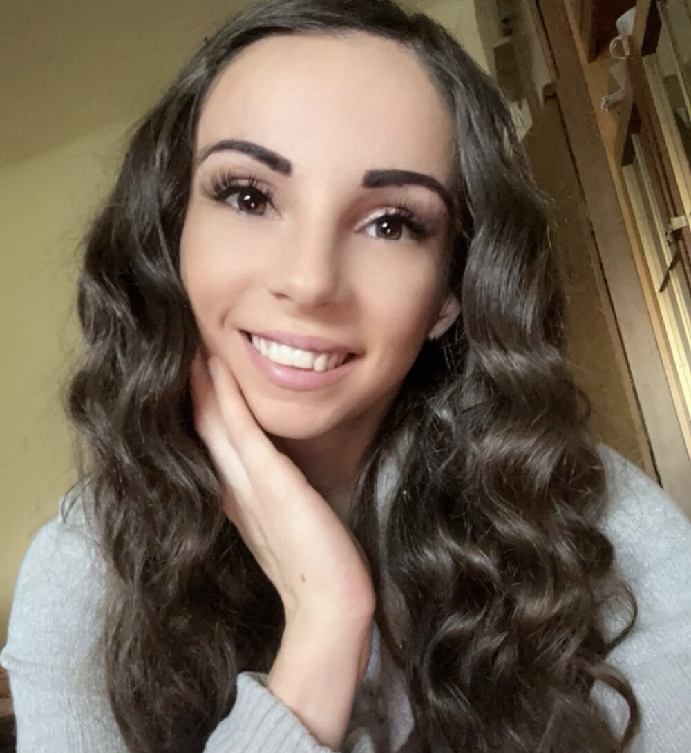 Jolee_Love18 Cam Model Profile | Stripchat