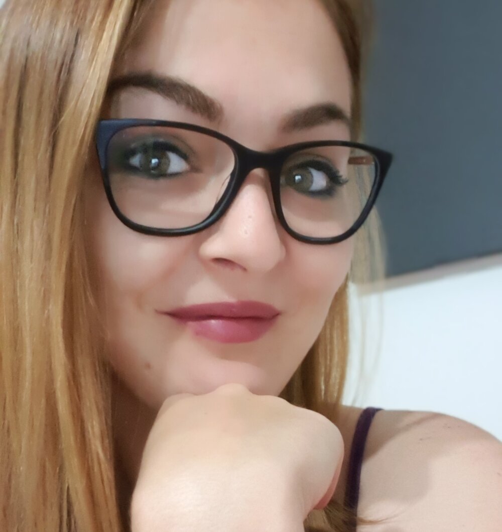 Miss-Elisheva Webcam Show | Cambaddies