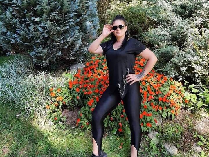 Curvymommy_免费直播表演和XXX聊天 | xHamsterLive