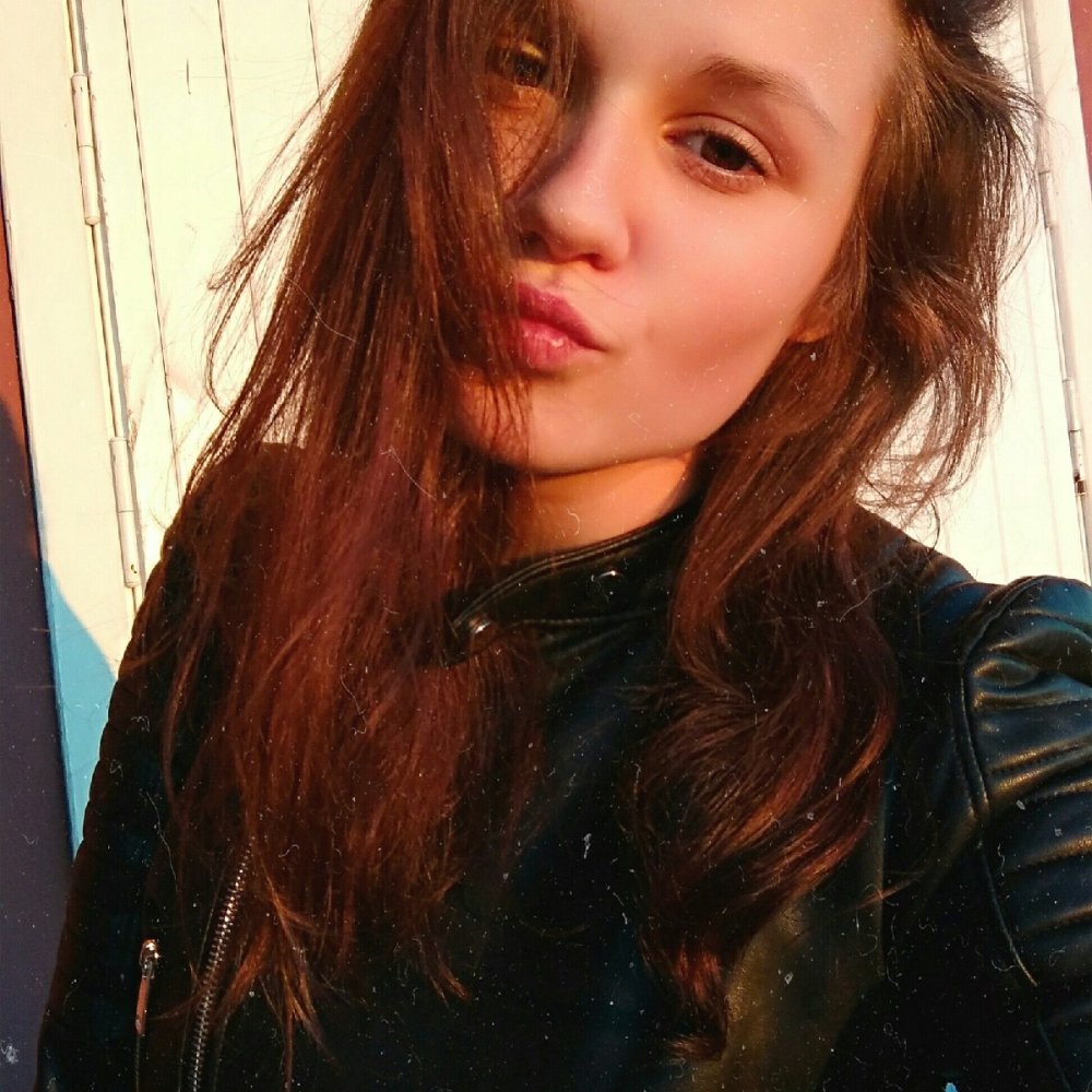 Juli_love_ Gratis Live Webcam Show & XXX Chat | xHamsterLive