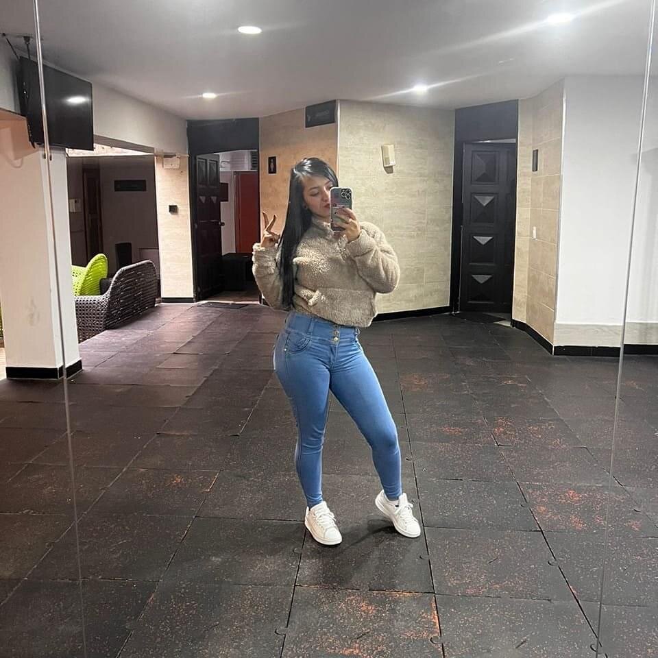 Hanny_roose主播：免费直播性爱表演和聊天 | Stripchat