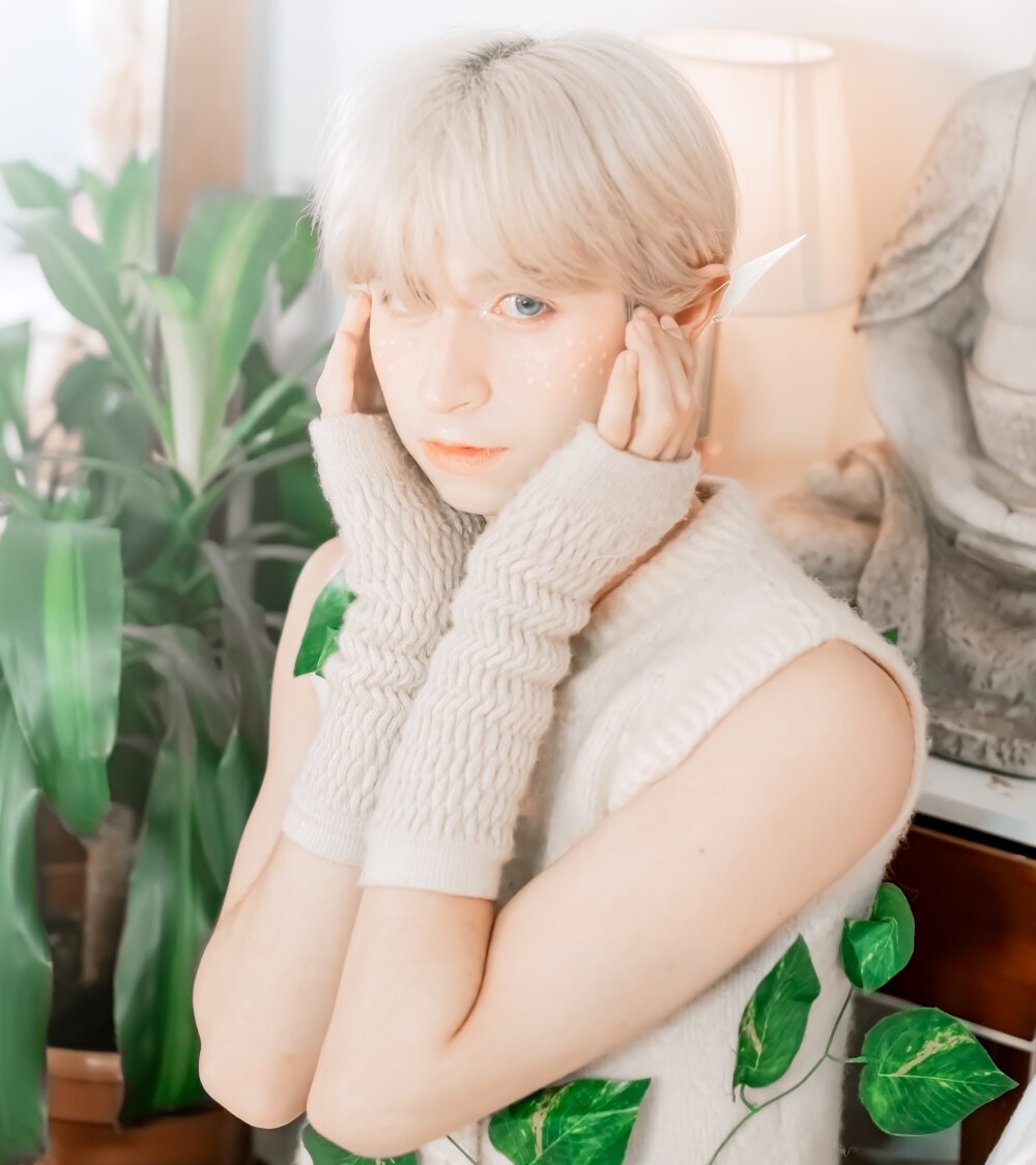 Aleek_ravnの無料ライブウェブカメラショー＆XXXチャット | xHamsterLive