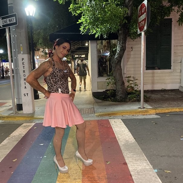 TS_Babygirl_Bella主播：免费直播性爱表演和聊天 | Stripchat