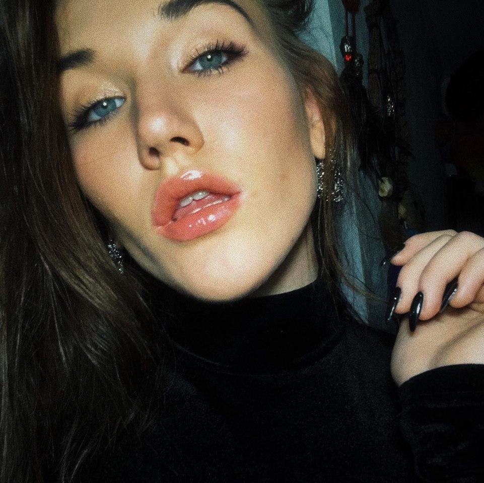 Alisa_Stark主播：免费直播性爱表演和聊天 | Stripchat