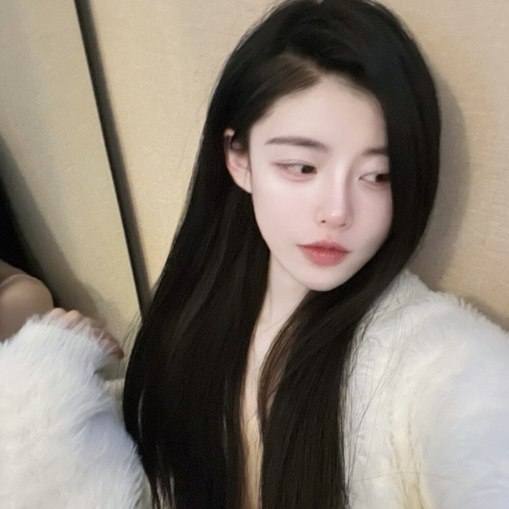 Moon_83916主播：免费直播性爱表演和聊天 | Stripchat