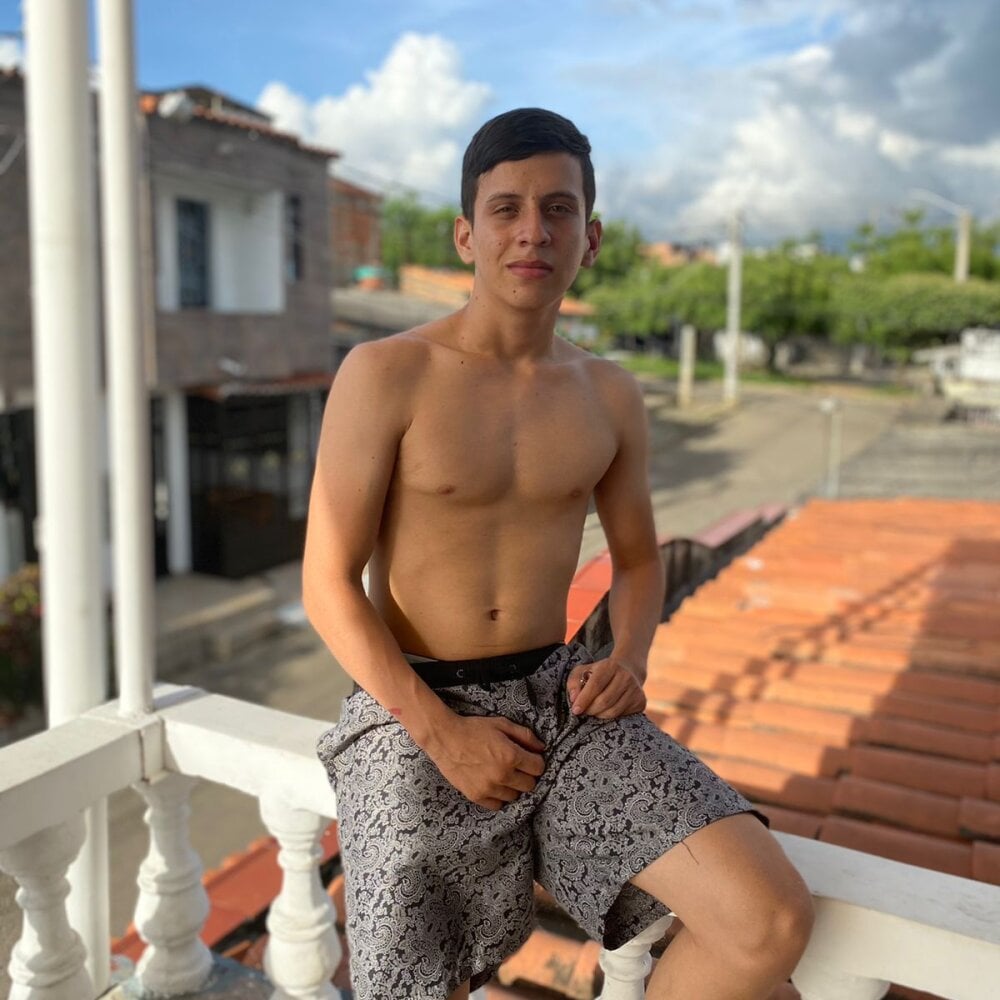 Galerie de photos de nu de Young_Daniel | Stripchat