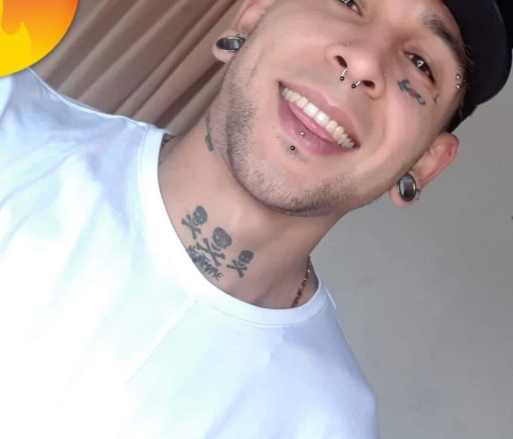 Leo_danger_123 Webcam Model Profile | xHamsterLive