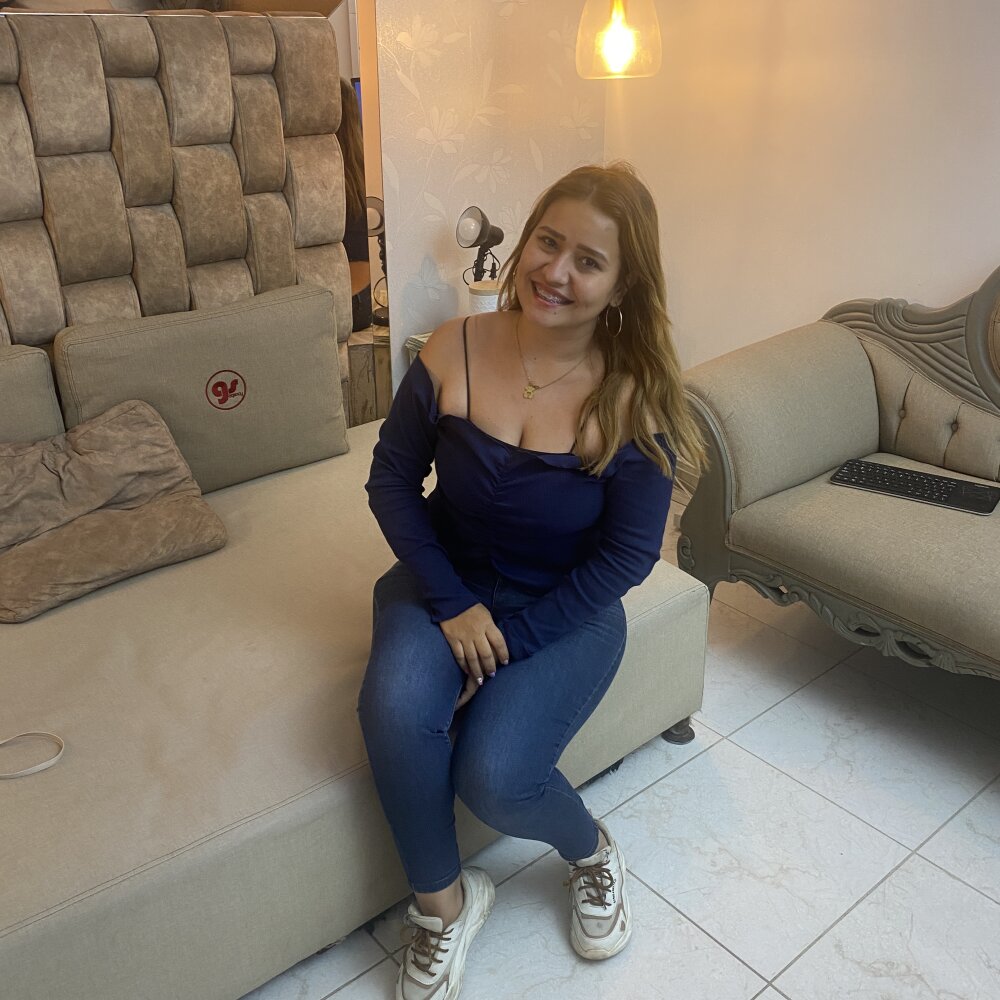 Katya_summer Free Live Webcam Show & XXX Chat | xHamsterLive