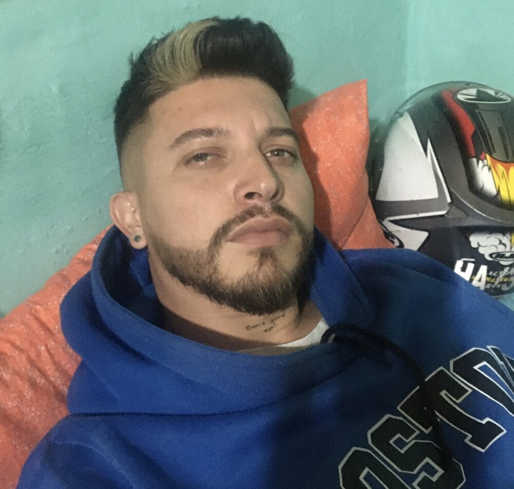 Jackson_wood Free Live Webcam Show & XXX Chat | xHamsterLive