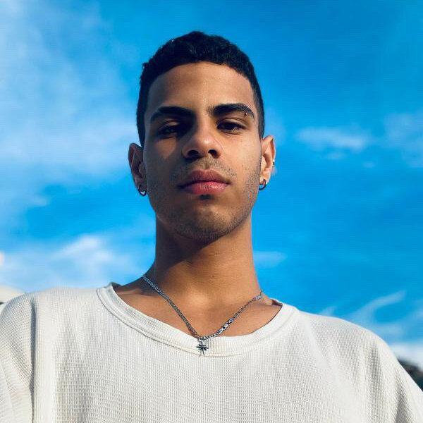 Leo_sanders_ Free Live Webcam Show & XXX Chat | xHamsterLive