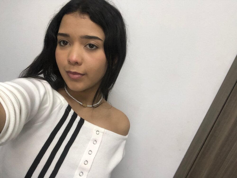 Eliza_teen主播：免费直播性爱表演和聊天 | Stripchat